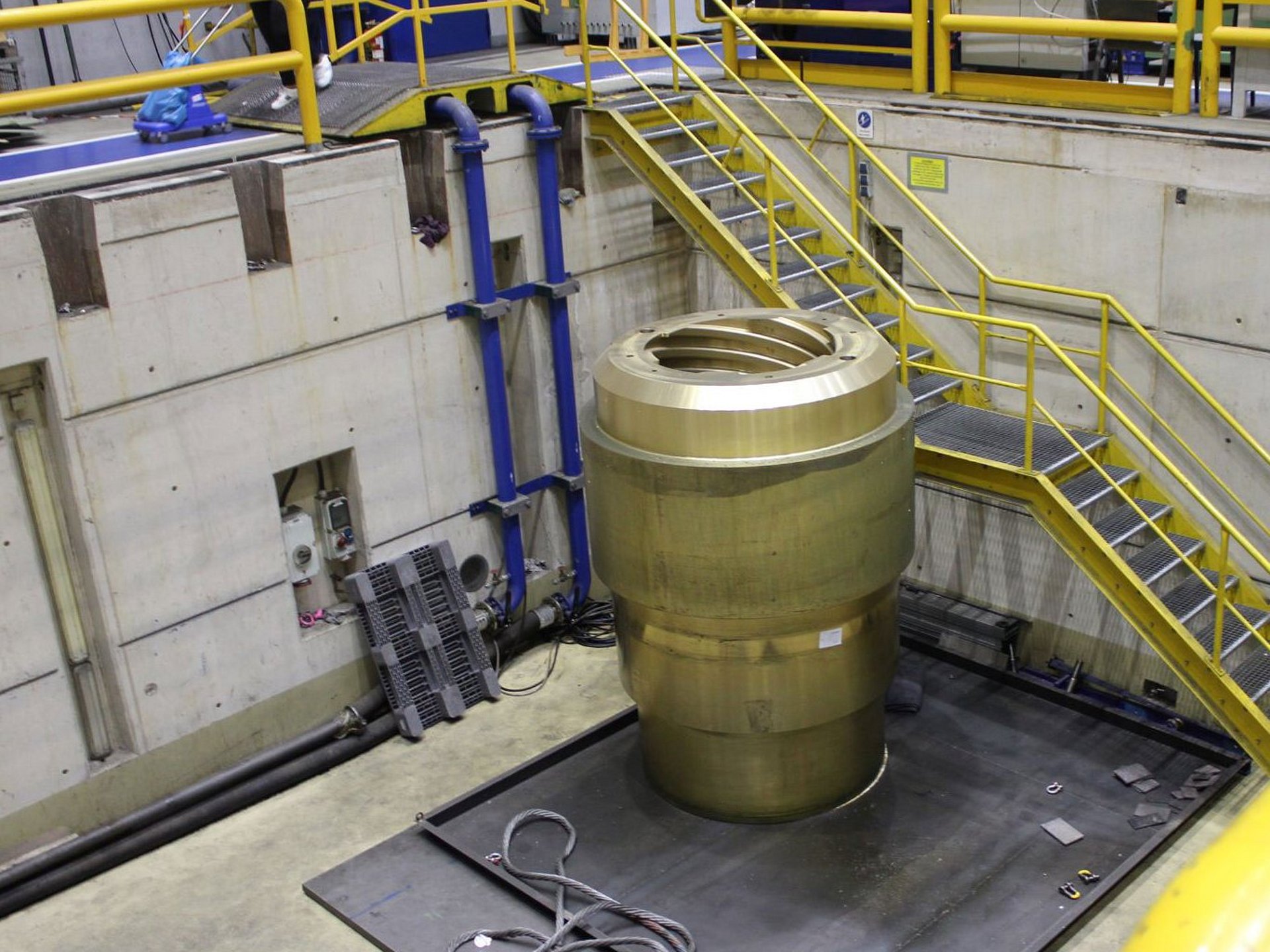 New spindle manufactured for over 30-year-old screw press - SMS group GmbH